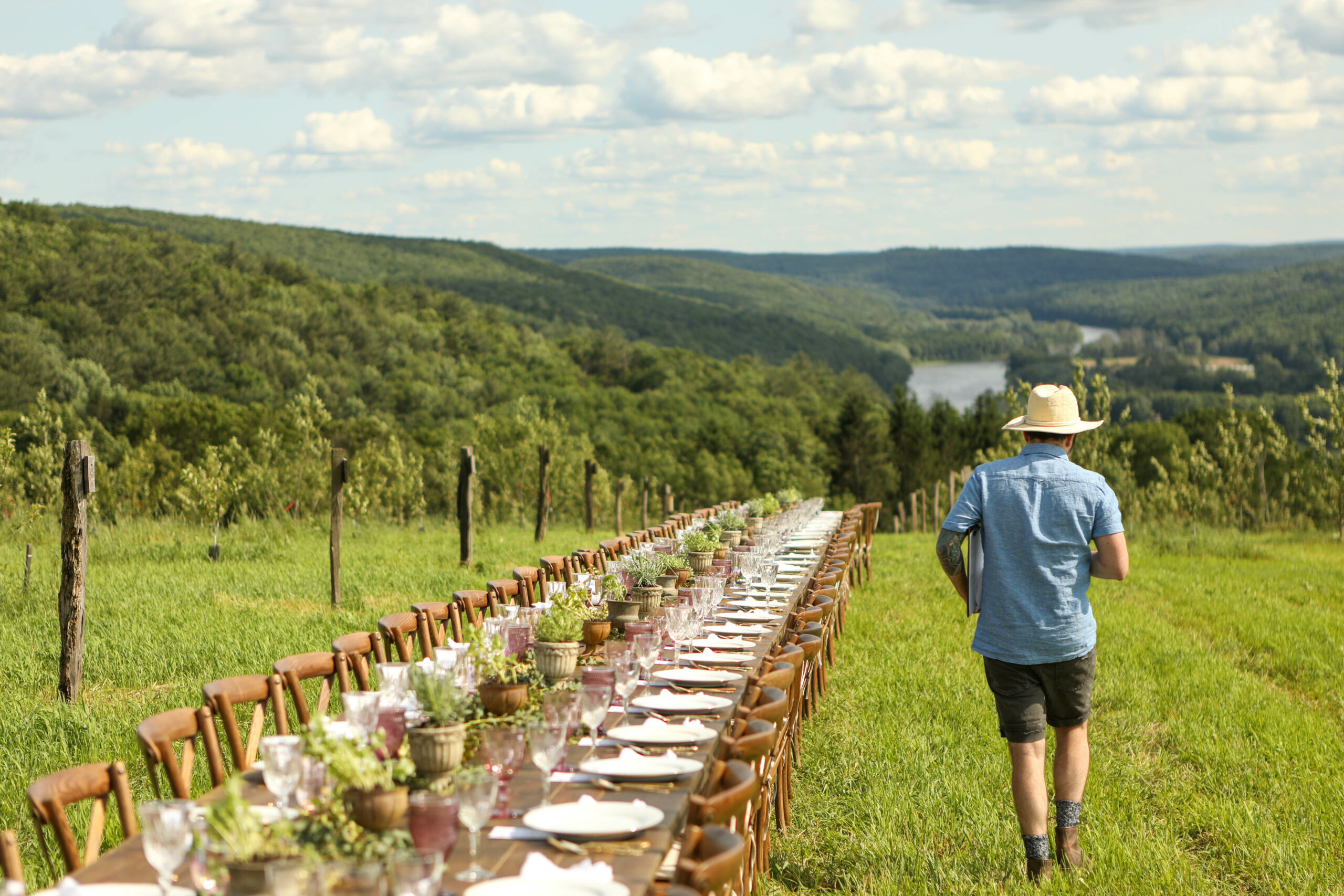 The Farmhouse Project - Lifestyle Blog + Home Decor + Simple Living